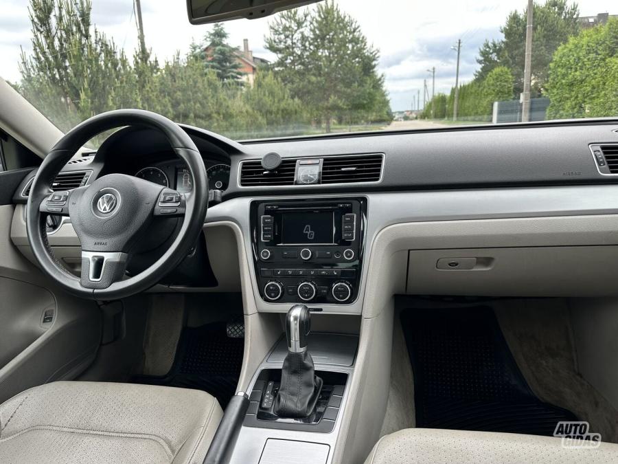 Volkswagen Passat 2012 in Vilnius, with an engine capacity of 2.50 L and mileage of 294 thousand km for 3900 €, photo 13 on AUTOMOTO.COM.LV