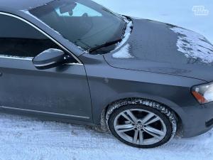 Volkswagen Passat 2013 in Kaunas, with an engine capacity of 2.00 L and mileage of 280 thousand km for 7000 €, photo 11 on AUTOMOTO.COM.LV