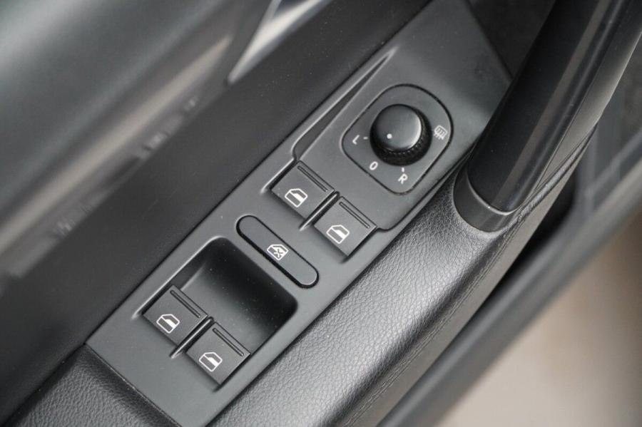 Volkswagen Passat 2013 in Peetri, with an engine capacity of 1.40 L and mileage of 348 thousand km for 3600 €, photo 21 on AUTOMOTO.COM.LV