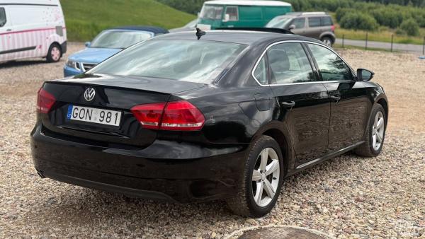Volkswagen Passat 2013 in Siauliai, with an engine capacity of 2.00 L and mileage of 230 thousand km for 4950 €, photo 5 on AUTOMOTO.COM.LV