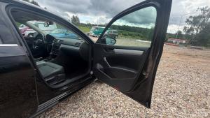 Volkswagen Passat 2013 in Siauliai, with an engine capacity of 2.00 L and mileage of 230 thousand km for 4950 €, photo 17 on AUTOMOTO.COM.LV