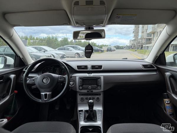 Volkswagen Passat 2014 in Vilnius, with an engine capacity of 1.60 L and mileage of 335 thousand km for 4500 €, photo 9 on AUTOMOTO.COM.LV