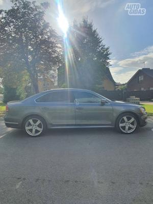Volkswagen Passat 2014 in Siauliai, with an engine capacity of 2.00 L and mileage of 325 thousand km for 4600 €, photo 5 on AUTOMOTO.COM.LV