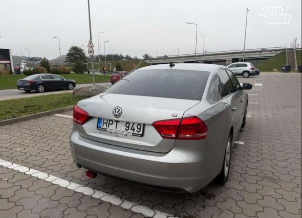Volkswagen Passat 2015 in Vilnius, with an engine capacity of 2.50 L and mileage of 268 thousand km for 7000 €, photo 6 on AUTOMOTO.COM.LV