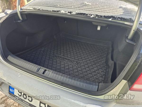 Volkswagen Passat 2016 in Keila, with an engine capacity of 1.60 L and mileage of 293 thousand km for 7700 €, photo 11 on AUTOMOTO.COM.LV