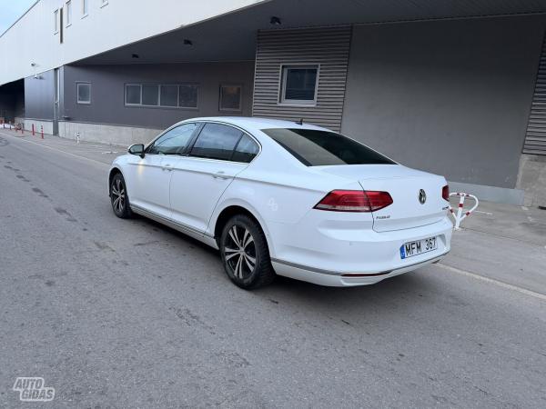 Volkswagen Passat 2016 in Vilnius, with an engine capacity of 1.60 L and mileage of 310 thousand km for 9500 €, photo 3 on AUTOMOTO.COM.LV