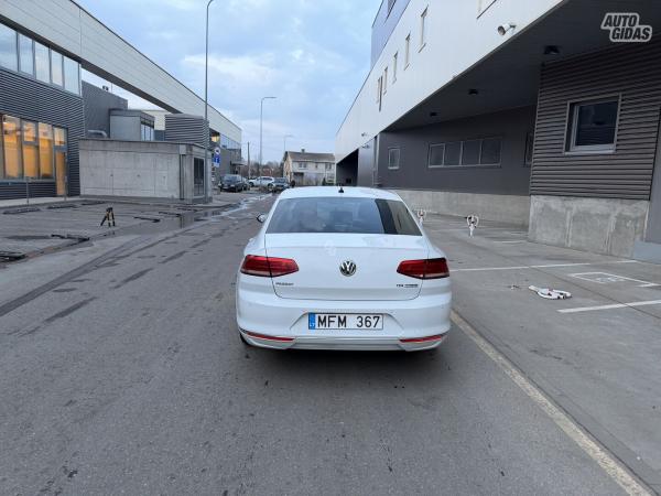 Volkswagen Passat 2016 in Vilnius, with an engine capacity of 1.60 L and mileage of 310 thousand km for 9500 €, photo 4 on AUTOMOTO.COM.LV