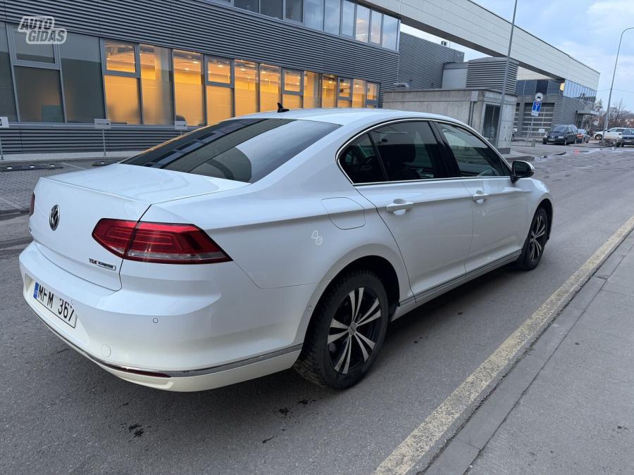 Volkswagen Passat 2016 in Vilnius, with an engine capacity of 1.60 L and mileage of 310 thousand km for 9500 €, photo 15 on AUTOMOTO.COM.LV