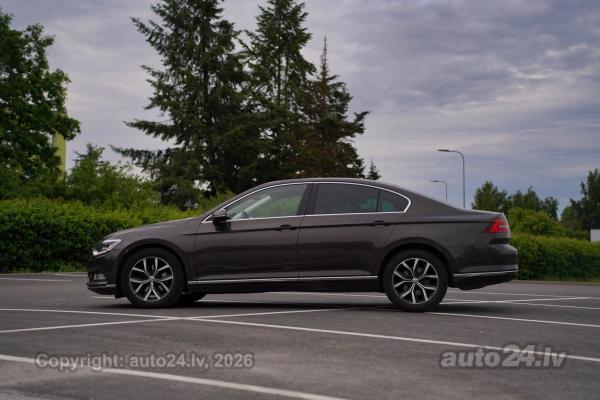 Volkswagen Passat 2016 in Tartu, with an engine capacity of 2.00 L and mileage of 247 thousand km for 12900 €, photo 5 on AUTOMOTO.COM.LV