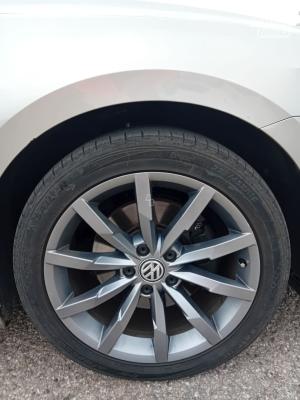 Volkswagen Passat 2016 in Jonava, with an engine capacity of 2.00 L and mileage of 200 thousand km for 14500 €, photo 19 on AUTOMOTO.COM.LV