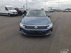 Volkswagen Passat 2016 in Vilnius, with an engine capacity of 1.80 L and mileage of 172 thousand km for 9900 €, photo  on AUTOMOTO.COM.LV
