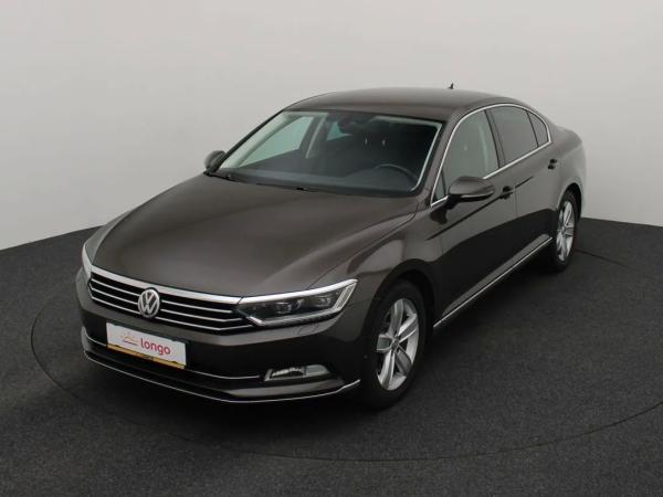 Volkswagen Passat 2017 in Vilnius, with an engine capacity of 1.40 L and mileage of 238 thousand km for 11599 €, photo 1 on AUTOMOTO.COM.LV