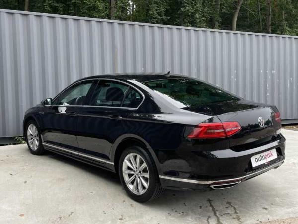 Volkswagen Passat 2018 Viļņa, ar dzinēja tilpumu 1.97 L un nobraukumu 132 tūkst. km par 17500 €, foto 5 vietnē AUTOMOTO.COM.LV