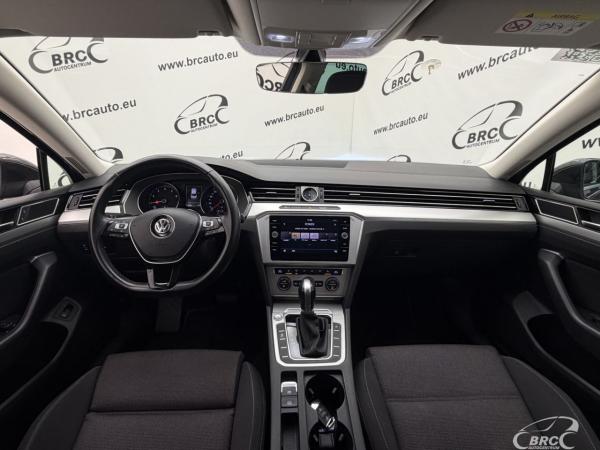 Volkswagen Passat 2019 in Vilnius, with an engine capacity of 1.50 L and mileage of 123 thousand km for 14900 €, photo 3 on AUTOMOTO.COM.LV