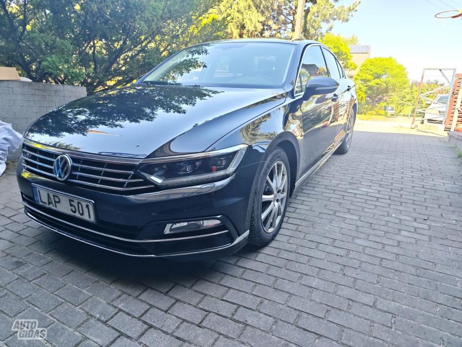 Volkswagen Passat 2019 in Kaunas, with an engine capacity of 2.00 L and mileage of 206 thousand km for 15500 €, photo 1 on AUTOMOTO.COM.LV