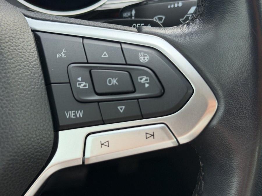 Volkswagen Passat 2020 in Parnu, with an engine capacity of 1.50 L and mileage of 93 thousand km for 21900 €, photo 20 on AUTOMOTO.COM.LV