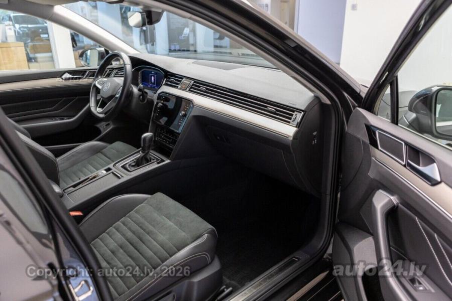 Volkswagen Passat 2022 in Johvi, with an engine capacity of 2.00 L and mileage of 160 thousand km for 23500 €, photo 13 on AUTOMOTO.COM.LV