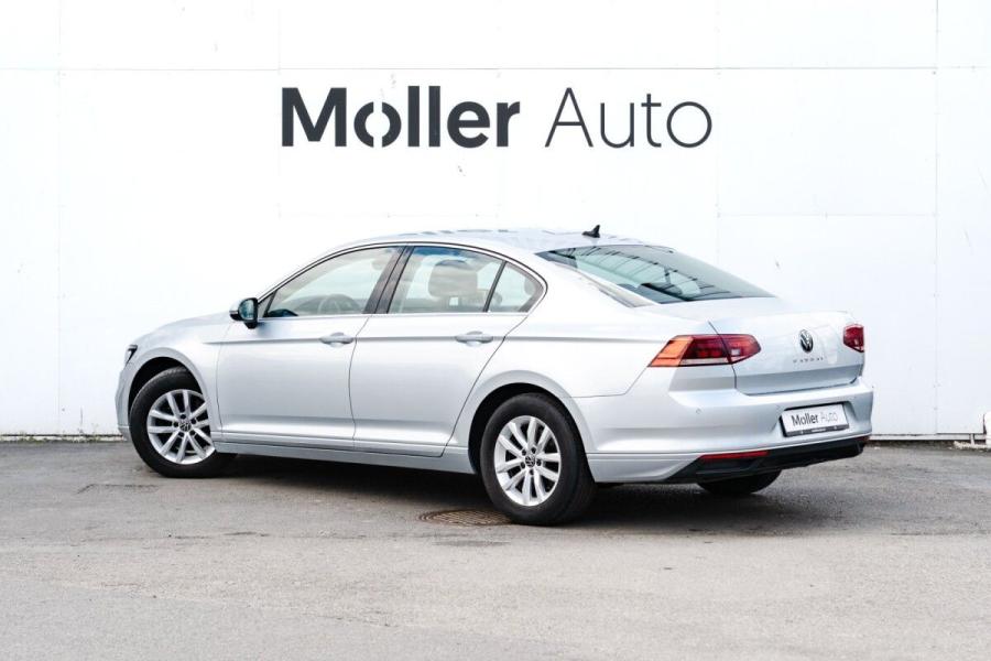 Volkswagen Passat 2022 in Riga, with an engine capacity of 2.00 L and mileage of 136 thousand km for 18050 €, photo 4 on AUTOMOTO.COM.LV