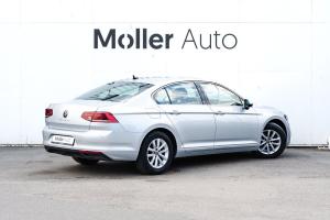 Volkswagen Passat 2022 in Riga, with an engine capacity of 2.00 L and mileage of 136 thousand km for 18050 €, photo 5 on AUTOMOTO.COM.LV