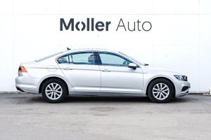 Volkswagen Passat 2022 in Riga, with an engine capacity of 2.00 L and mileage of 136 thousand km for 18050 €, photo 6 on AUTOMOTO.COM.LV