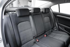 Volkswagen Passat 2022 in Riga, with an engine capacity of 2.00 L and mileage of 136 thousand km for 18050 €, photo 9 on AUTOMOTO.COM.LV