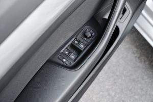 Volkswagen Passat 2022 in Riga, with an engine capacity of 2.00 L and mileage of 136 thousand km for 18050 €, photo 10 on AUTOMOTO.COM.LV