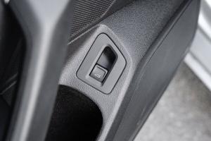 Volkswagen Passat 2022 in Riga, with an engine capacity of 2.00 L and mileage of 136 thousand km for 18050 €, photo 11 on AUTOMOTO.COM.LV