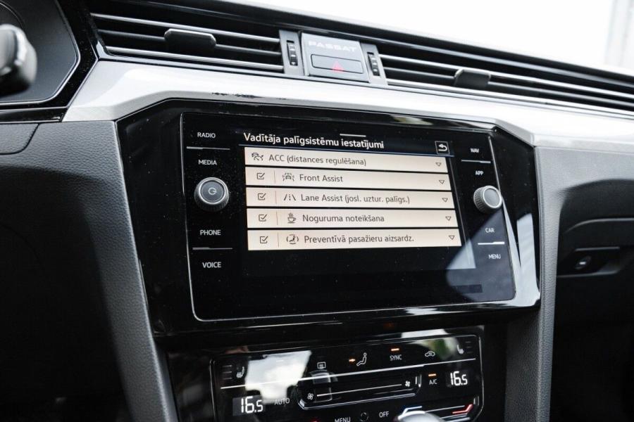 Volkswagen Passat 2022 in Riga, with an engine capacity of 2.00 L and mileage of 136 thousand km for 18050 €, photo 23 on AUTOMOTO.COM.LV
