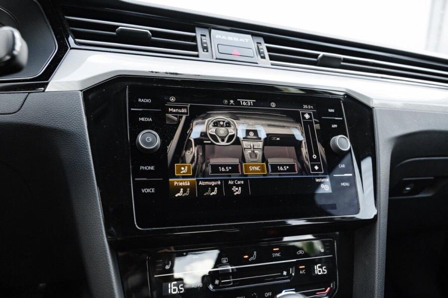 Volkswagen Passat 2022 in Riga, with an engine capacity of 2.00 L and mileage of 136 thousand km for 18050 €, photo 25 on AUTOMOTO.COM.LV