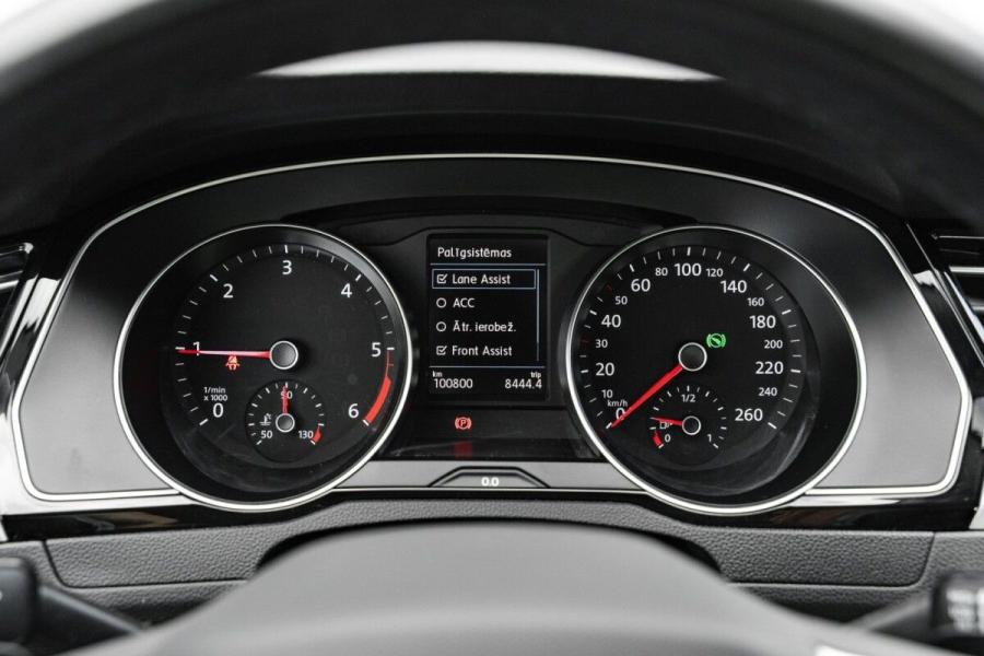 Volkswagen Passat 2022 Rīga, ar dzinēja tilpumu 2.00 L un nobraukumu 101 tūkst. km par 18200 €, foto 14 vietnē AUTOMOTO.COM.LV