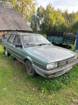 Volkswagen Passat 1986 Molėtai, ar dzinēja tilpumu 1.80 L un nobraukumu 300 tūkst. km par 500 €, foto  vietnē AUTOMOTO.COM.LV