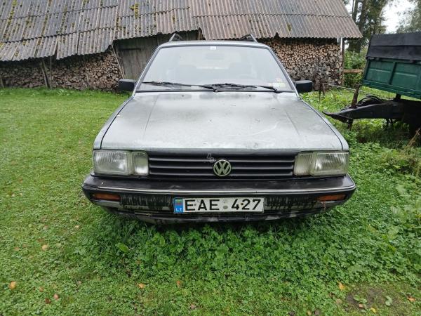 Volkswagen Passat 1986 Molėtai, ar dzinēja tilpumu 1.80 L un nobraukumu 300 tūkst. km par 500 €, foto 4 vietnē AUTOMOTO.COM.LV