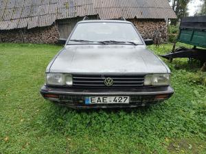 Volkswagen Passat 1986 Molėtai, ar dzinēja tilpumu 1.80 L un nobraukumu 300 tūkst. km par 500 €, foto 4 vietnē AUTOMOTO.COM.LV