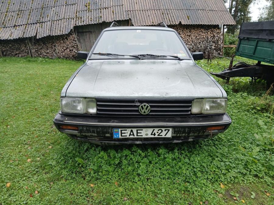 Volkswagen Passat 1986 Molėtai, ar dzinēja tilpumu 1.80 L un nobraukumu 300 tūkst. km par 500 €, foto 4 vietnē AUTOMOTO.COM.LV