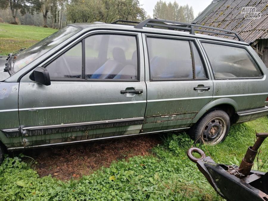 Volkswagen Passat 1986 Molėtai, ar dzinēja tilpumu 1.80 L un nobraukumu 300 tūkst. km par 500 €, foto 5 vietnē AUTOMOTO.COM.LV