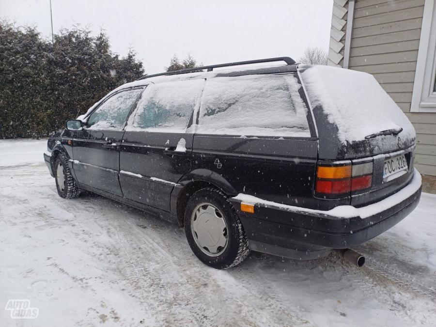 Volkswagen Passat 1992 in Marijampole, with an engine capacity of 1.80 L and mileage of 190 thousand km for 1200 €, photo 2 on AUTOMOTO.COM.LV