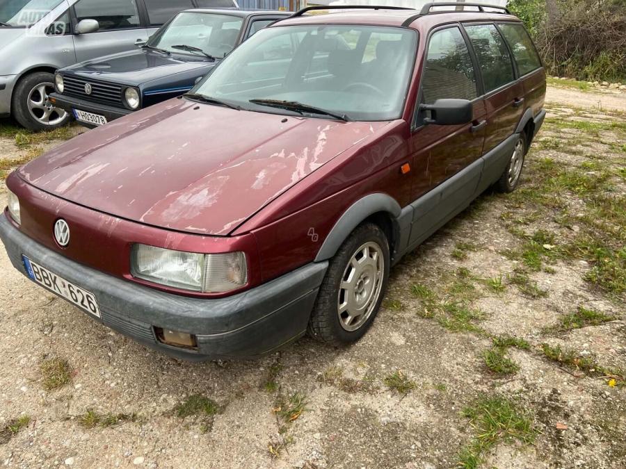 Volkswagen Passat 1992 in Gargzdai, with an engine capacity of 2.80 L and mileage of 379 thousand km for 2000 €, photo 1 on AUTOMOTO.COM.LV