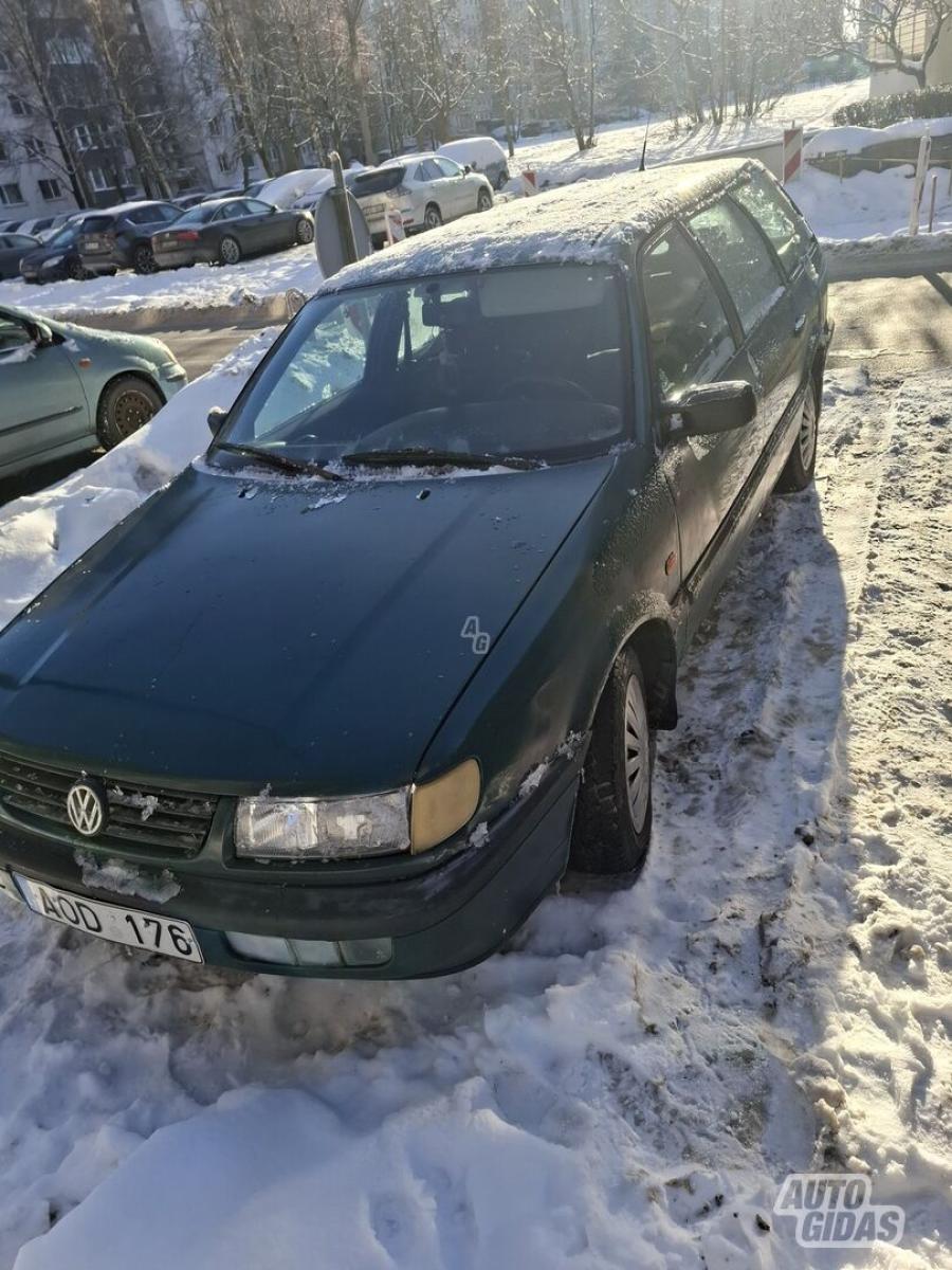 Volkswagen Passat 1994 Kauņa, ar dzinēja tilpumu 1.80 L un nobraukumu 360 tūkst. km par 850 €, foto 1 vietnē AUTOMOTO.COM.LV