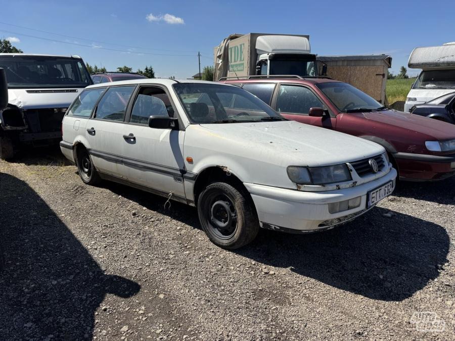 Volkswagen Passat 1994 Kauņa, ar dzinēja tilpumu 1.90 L un nobraukumu 1 tūkst. km par 1000 €, foto 12 vietnē AUTOMOTO.COM.LV