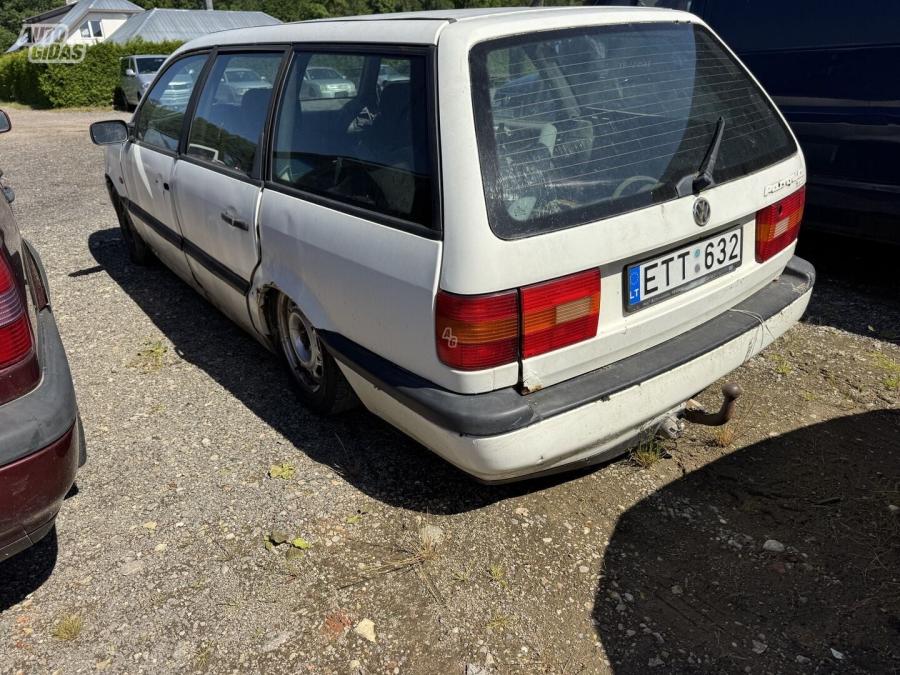 Volkswagen Passat 1994 Kauņa, ar dzinēja tilpumu 1.90 L un nobraukumu 1 tūkst. km par 1000 €, foto 14 vietnē AUTOMOTO.COM.LV