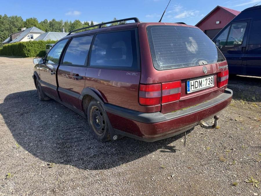 Volkswagen Passat 1994 in Kaunas, with an engine capacity of 1.90 L and mileage of 1 thousand km for 950 €, photo 5 on AUTOMOTO.COM.LV