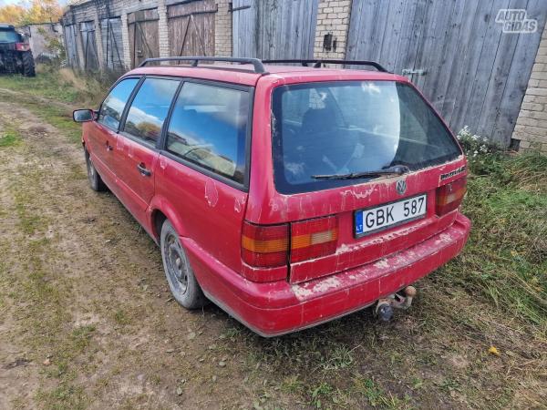 Volkswagen Passat 1994 Ignalina, ar dzinēja tilpumu 1.90 L un nobraukumu 432 tūkst. km par 450 €, foto 8 vietnē AUTOMOTO.COM.LV