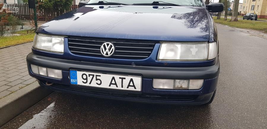 Volkswagen Passat 1995 Panevēža, ar dzinēja tilpumu 1.80 L un nobraukumu 250 tūkst. km par 600 €, foto 1 vietnē AUTOMOTO.COM.LV