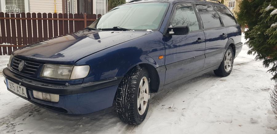 Volkswagen Passat 1995 Panevēža, ar dzinēja tilpumu 1.80 L un nobraukumu 250 tūkst. km par 650 €, foto 4 vietnē AUTOMOTO.COM.LV