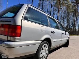 Volkswagen Passat 1995 Visaginas, ar dzinēja tilpumu 1.80 L un nobraukumu 330 tūkst. km par 1000 €, foto 4 vietnē AUTOMOTO.COM.LV