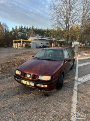 Volkswagen Passat 1995 in Vilnius, with an engine capacity of 1.90 L and mileage of 350 thousand km for 1000 €, photo  on AUTOMOTO.COM.LV