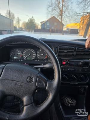 Volkswagen Passat 1996 Šauļi, ar dzinēja tilpumu 2.00 L un nobraukumu 267 tūkst. km par 1050 €, foto 9 vietnē AUTOMOTO.COM.LV