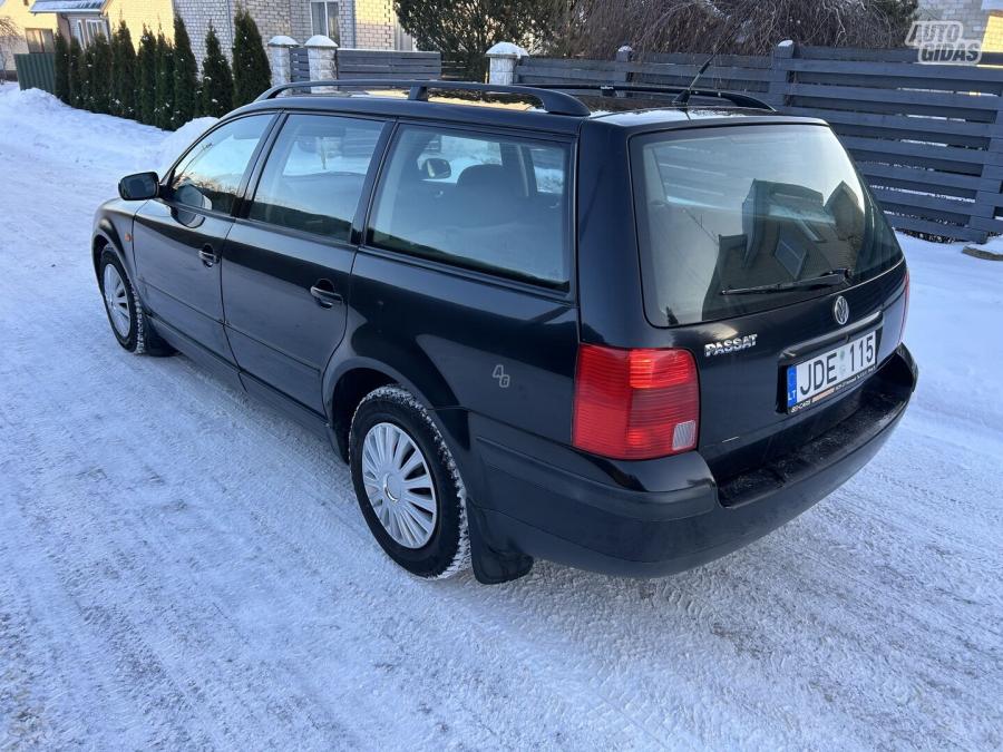 Volkswagen Passat 1997 in Vilkaviskis, with an engine capacity of 1.60 L and mileage of 277 thousand km for 950 €, photo 2 on AUTOMOTO.COM.LV