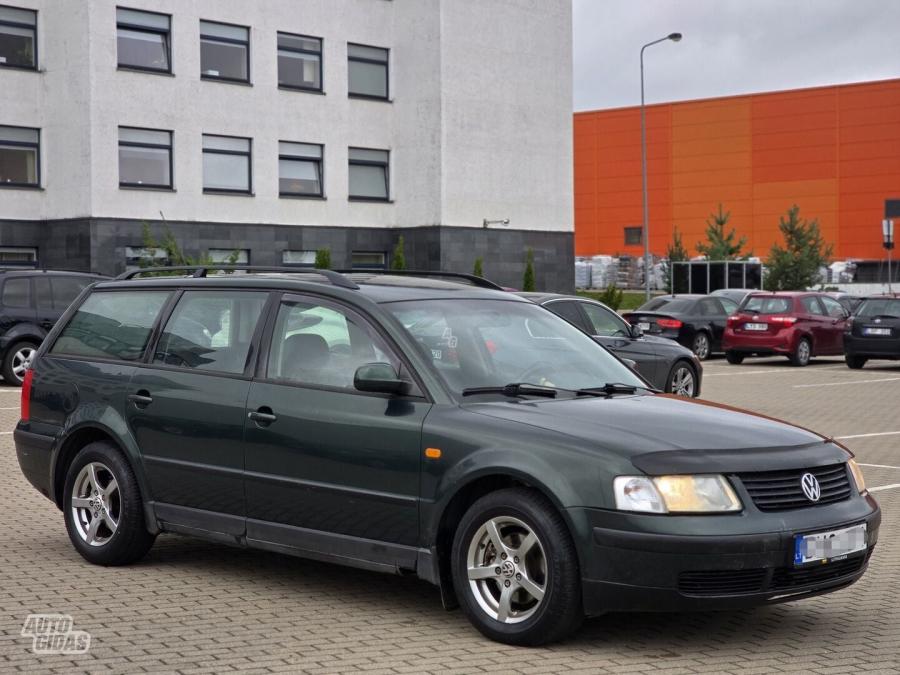 Volkswagen Passat 1997 in Vilnius, with an engine capacity of 1.80 L and mileage of 272 thousand km for 800 €, photo 1 on AUTOMOTO.COM.LV