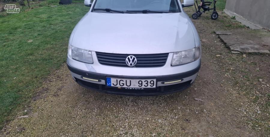 Volkswagen Passat 1998 in Joniskis, with an engine capacity of 1.90 L and mileage of 53 thousand km for 700 €, photo 4 on AUTOMOTO.COM.LV